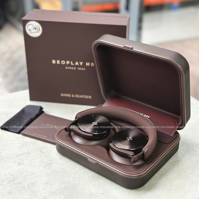 Trên tay B&O Beoplay H95: Đắm Chìm Trong Âm Thanh Tuyệt Hảo & Thiết Kế Sang Trọng