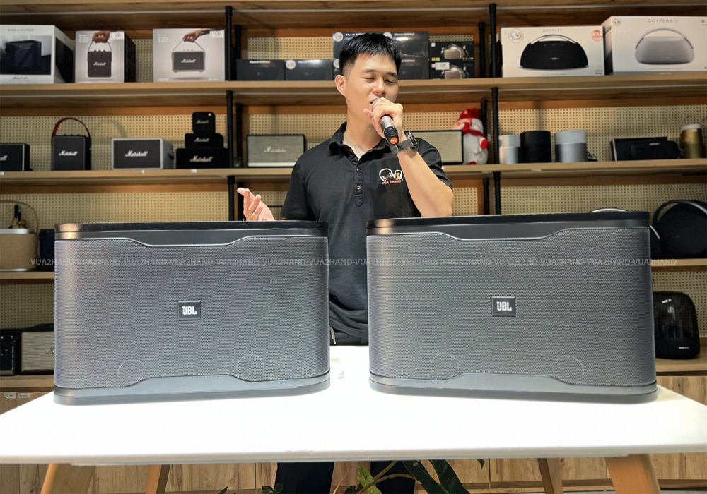 Trên tay Loa JBL RM210 mang lại trải nghiệm âm thanh chuyên nghiệp