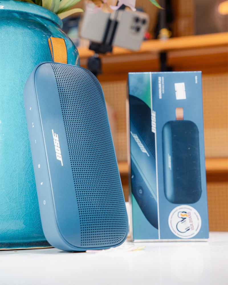 Tận hưởng âm nhạc lẫn vẻ đẹp với Bose SoundLink Flex II – Âm thanh đỉnh ...